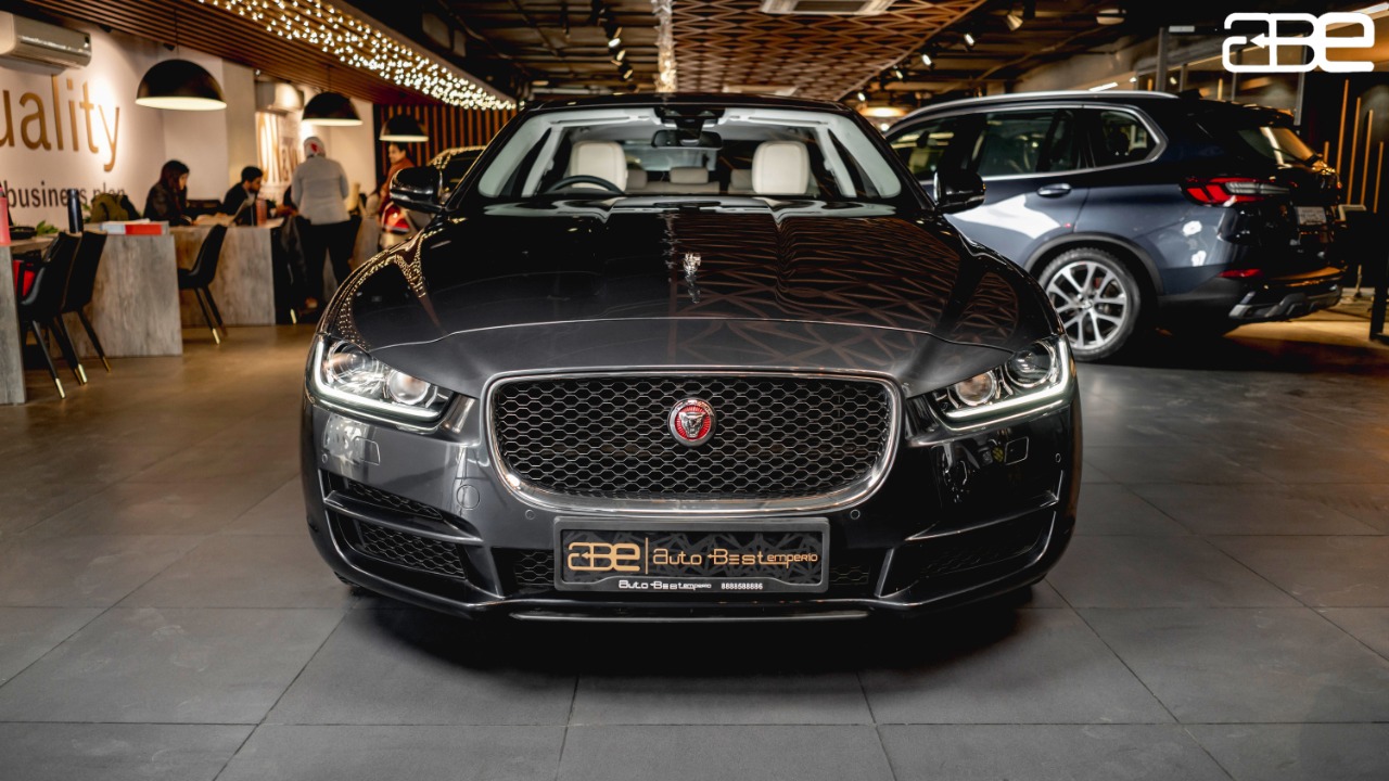Pre Owned Jaguar XE PRESTIGE