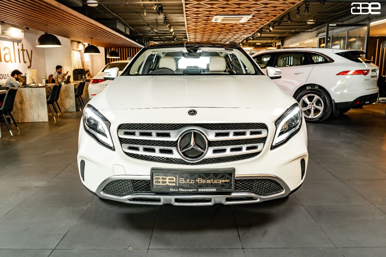 Pre Owned Mercedes-Benz GLA 200 SPORTS