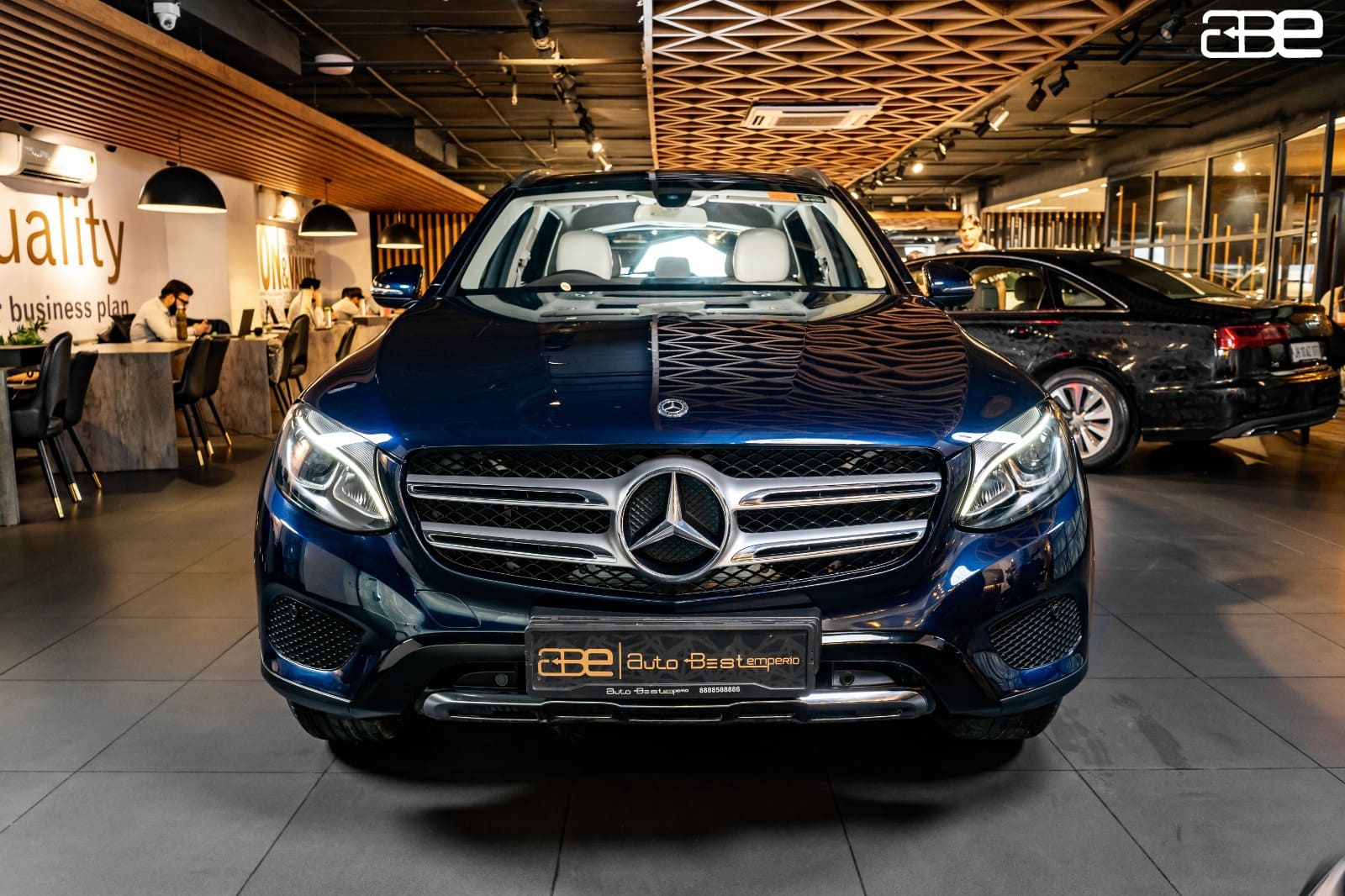 Pre Owned Mercedes-Benz GLC-220D 4-MATIC