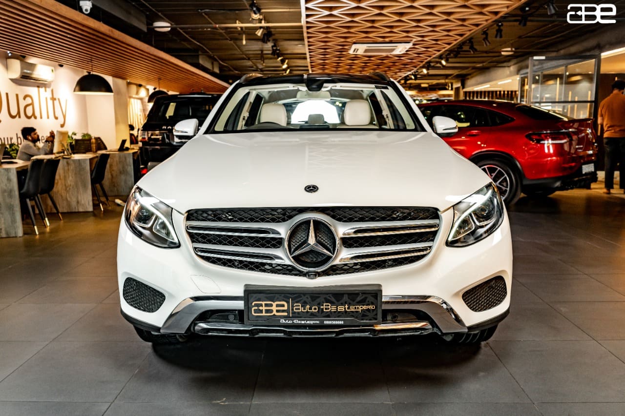 Pre-owned MERCEDES-BENZ GLC-220D PROGRESSIVE 4-MATIC 2019