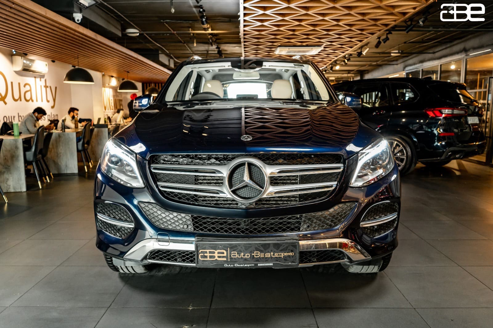 PRE-OWNED | MERCEDES-BENZ GLE 250D 4 MATIC | 2019