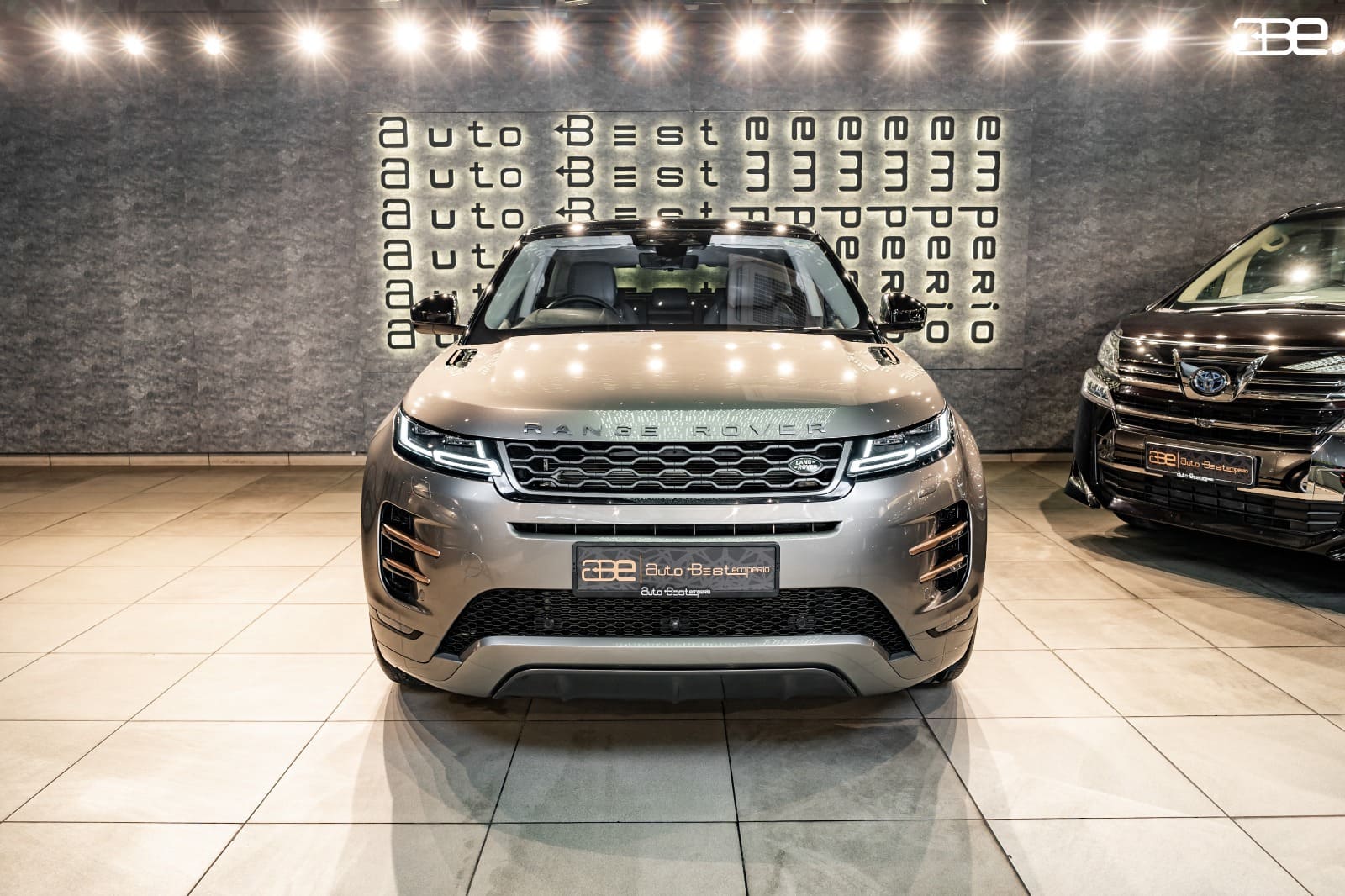 Pre Owned Range Rover EVOQUE R DYNAMIC
