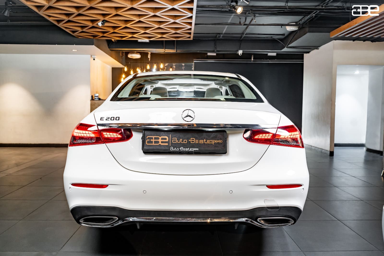 Mercedes-Benz E-Class E-200 AMG LINE