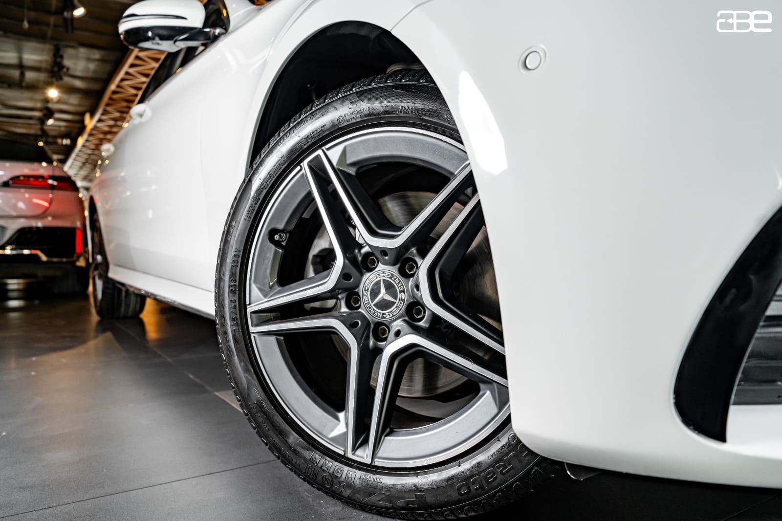 Mercedes-Benz E-Class E-200 AMG LINE